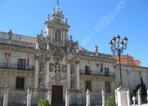 Valladolid - Web - MONUMENTOS Y EDIFICIOS - UNIVERSIDAD
